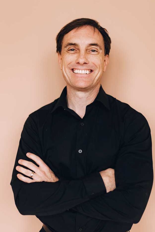 Dr. John Kelly | Veneer Consult